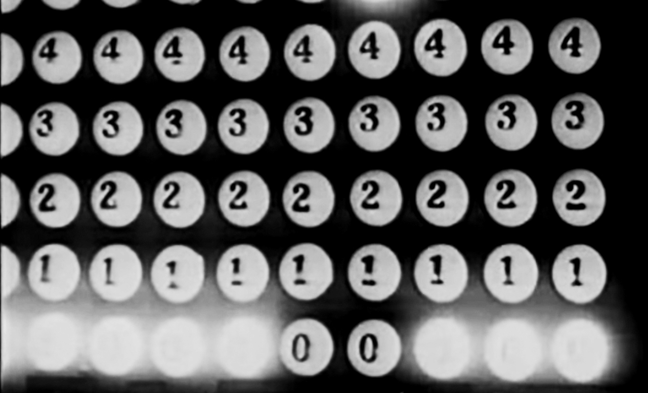 Displaying Displays: A Praxeological Analysis of Computer Screens ...